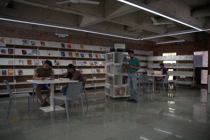 IIMA - One-Year Full Time PGP in Management for Executives (MBA-PGPX)